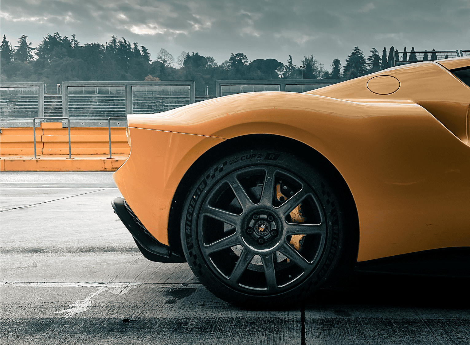 Automoto.it reviewed our 20" carbon fiber wheels